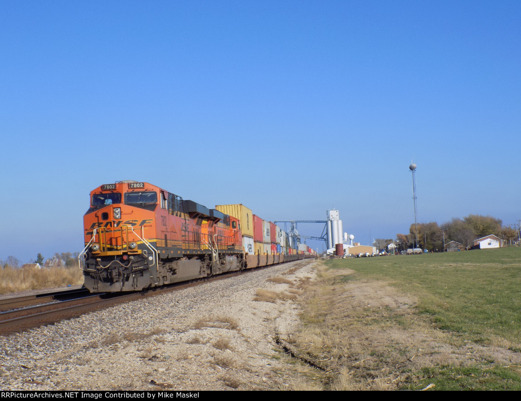 BNSF 7802